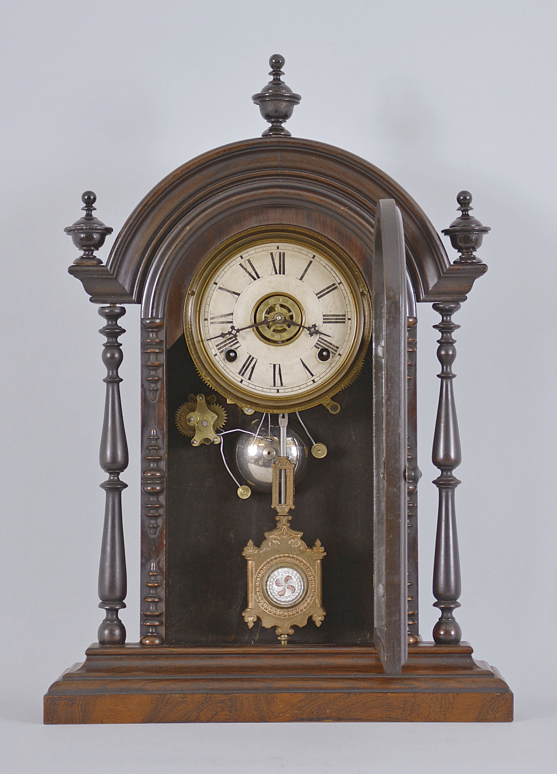 Welch, Spring & Co. "Parepa" shelf clock