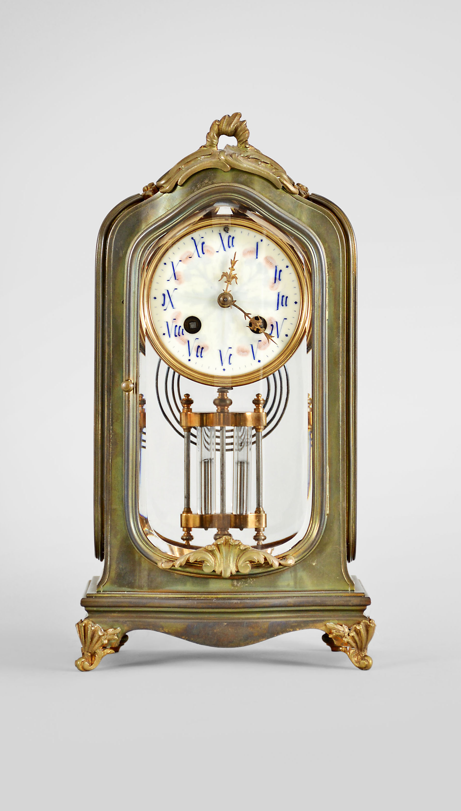 Crystal regulator for Spaulding & Co. with a very rare case style